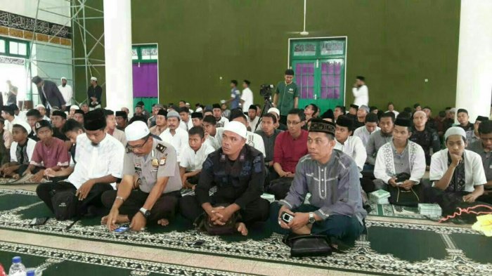 Wahdah Islamiyah Bone Tablig Akbar di Masjid Raya Watampone - Tribun ...
