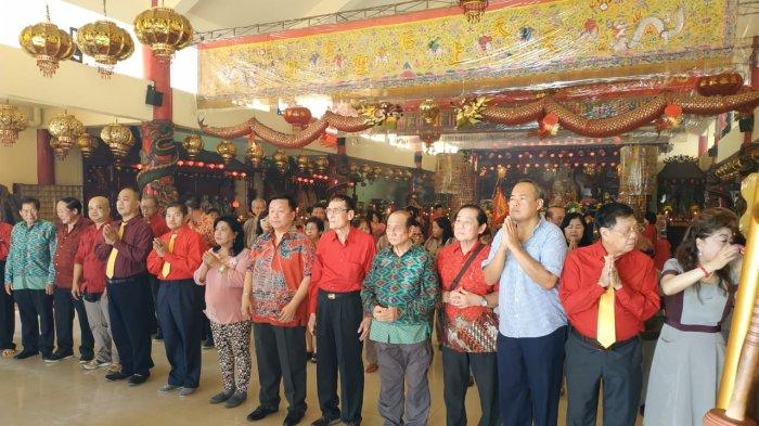 Walubi Sembahyang Bersama di Klenteng Maco, Peringati Kelahiran Sang ...