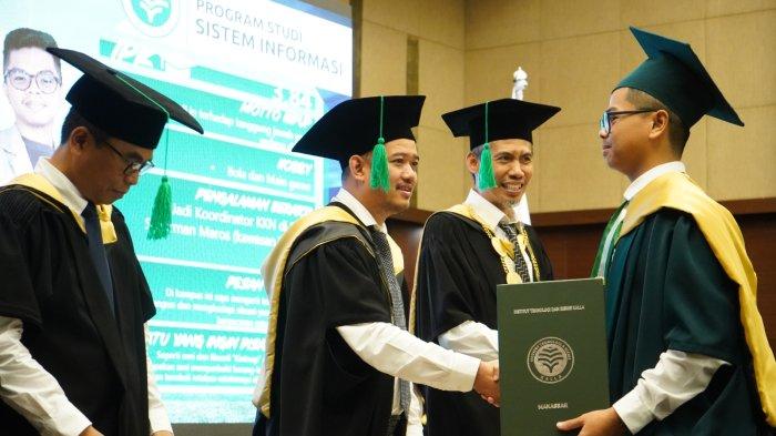 Kalla Institute Gelar Wisuda Angkatan Pertama - Tribun-timur.com