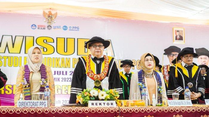 UNM Gelar Wisuda Prodi PPG Periode Juli 2023/2024, Hadirkan Anak Wapres ...