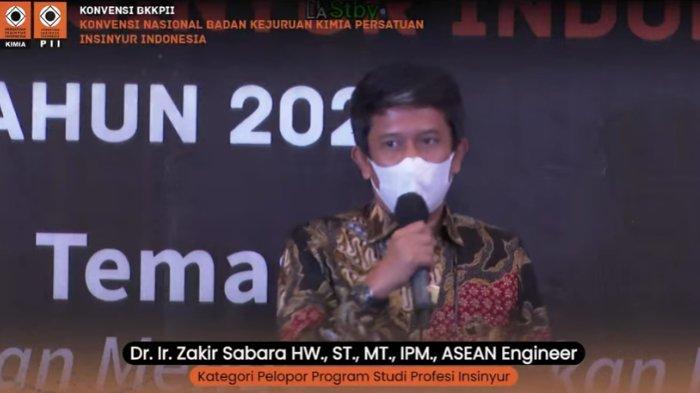 Dekan FTI UMI Zakir Sabara Dinobatkan sebagai Pelopor PPI, Rektor UGM Tokoh Pendidikan Teknik ...