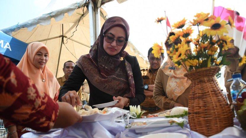 Popularitas 99 Persen, Petahana Indah Putri Indriani Tetap Masif ...