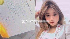 Inilah Sosok Rebecca Cewek Viral Bakar Ijazah Pacar Gegara Helm, Akun Instagram Diserbu Netizen ...