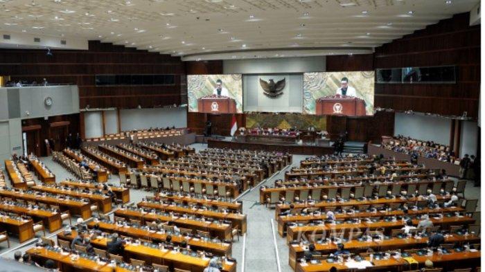 Pilkada Dimajukan ke September 2024? Putusan di Tangan Pimpinan DPR ... Pilkada Dimajukan ke September 2024? Putusan di Tangan Pimpinan DPR ...