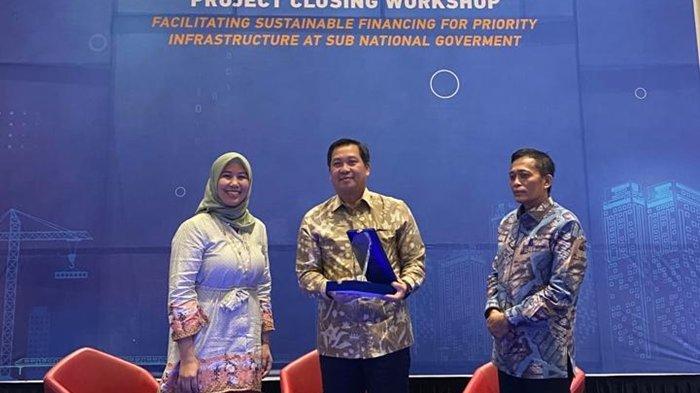 Olly Dondokambey-Steven Kandouw Raih Penghargaan Kinerja Pemda Terbaik ...