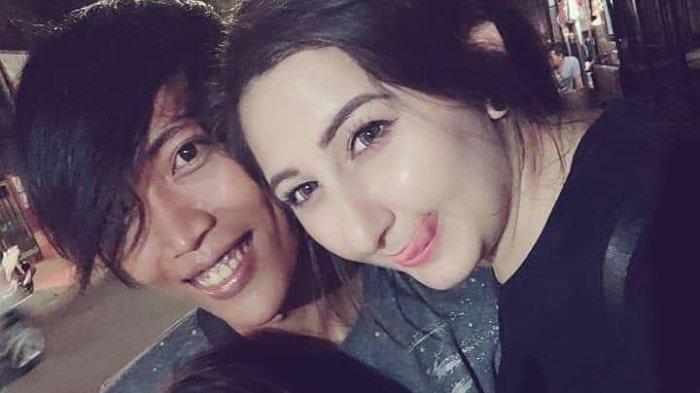 6 Potret Arzum Balli, Bule Austria Istri Awan Petugas PPSU, Foto Bareng ...