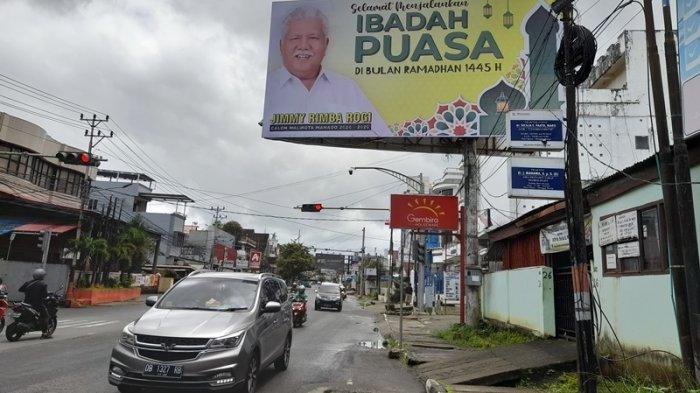 Baliho Imba Calon Walikota Manado Terpasang di Jalan Martadinata Paal ...
