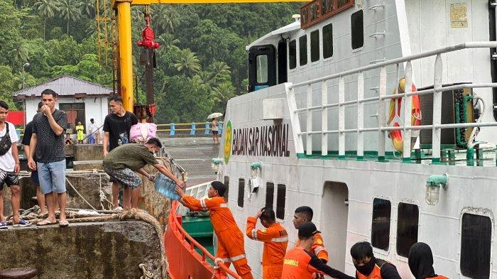 Basarnas Manado Sulawesi Utara Evakuasi Warga Terdampak Erupsi Gunung Ruang Tagulandang Sitaro ...