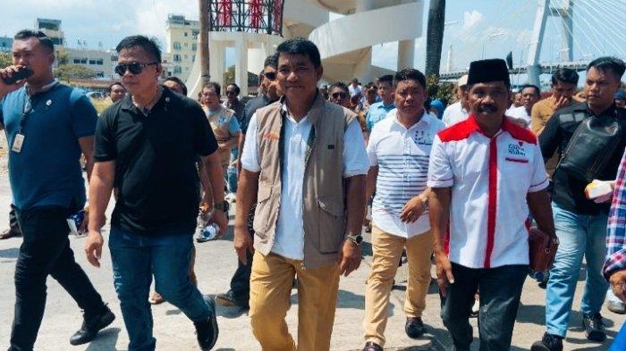 Cagub Sulawesi Utara Yulius Komaling Sorot Kondisi Pasar Bersehati ...