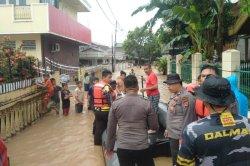 Personel Polda Sulawesi Utara Terjunkan Personel Amankan Banjir di ...