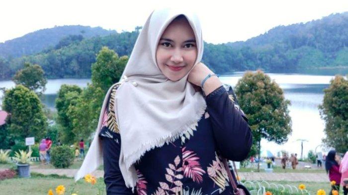 Cewek Cantik Wahyuni Mokoagow Minta Kampus Di Kotamobagu Sulawesi Utara Tidak Batasi Organ
