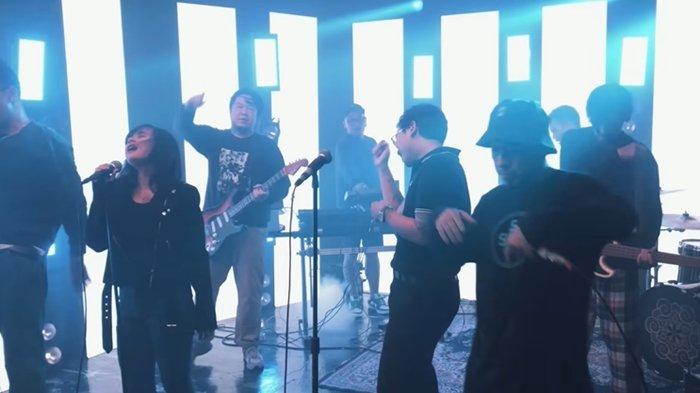 Chord Gitar Kedamaian - Saint Loco ft. For Revenge dan Stereowall - Tribunmanado.co.id