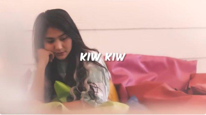 Chord Kiw Kiw Mpok Jeru Viral - Sinnson Ft Frech - Kunci Gitar Mudah - Tribunmanado.co.id