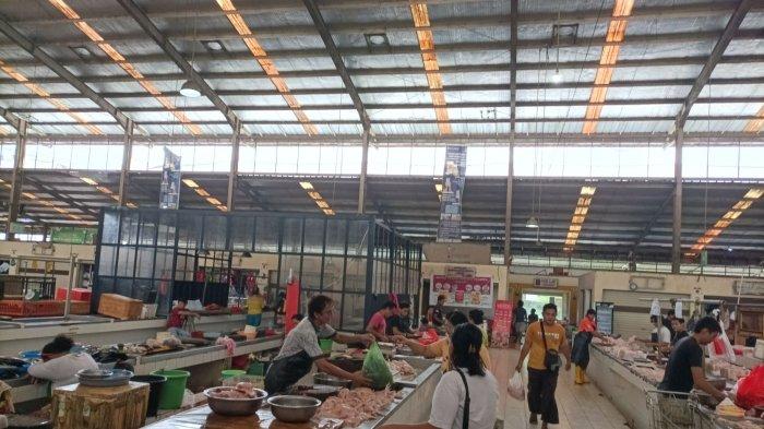 Pedagang di Pasar Segar Manado Sulawesi Utara Siapkan 300 Kilogram ...