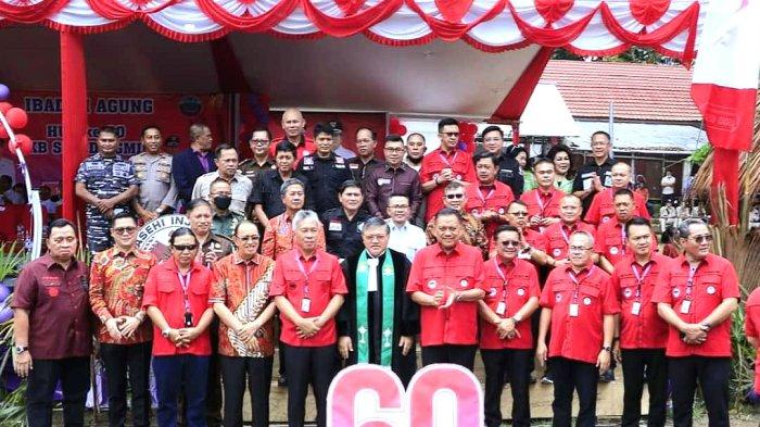 Bupati dan Wakil Bupati Minahasa Hadiri Ibadah Agung HUT ke-60 Pria ...