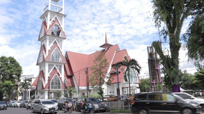 Potret Terkini Tampilan Depan Gereja GMIM Sentrum Manado Sulawesi Utara ...