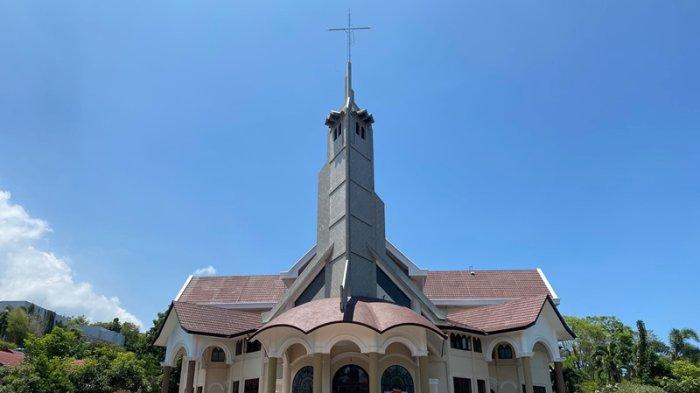 Sejarah Gereja Katolik Hati Kudus Yesus Karombasan Manado Sulawesi Utara - Tribunmanado.co.id
