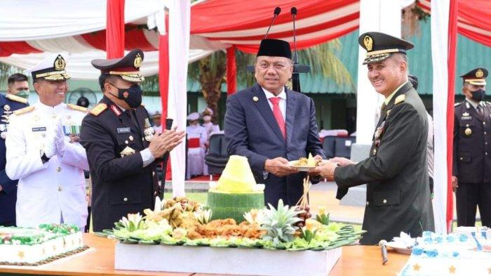 Gubernur Sulawesi Utara Olly Dondokambey Bersyukur Rayakan HUT ke-77 TNI, Serukan TNI Adalah ...
