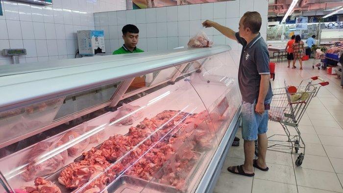 Jaga Kualitas, Harga Daging Babi di Pasar Swalayan Manado Sulawesi ...
