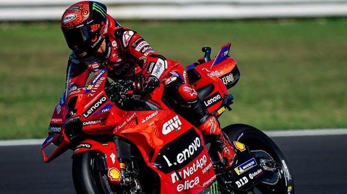 Hasil Sprint Race MotoGP Mandalika Indonesia 2024: Pecco Bagnaia Finis Pertama, Martin Terjatuh ...