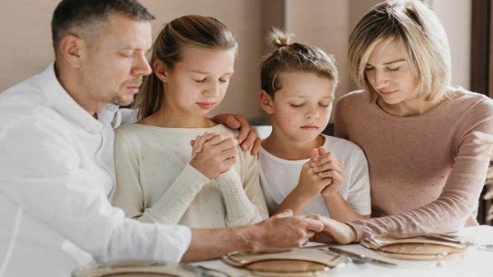 Contoh Doa Kristen Untuk Keluarga, Agar Sehat dan Diberkati Selalu ...