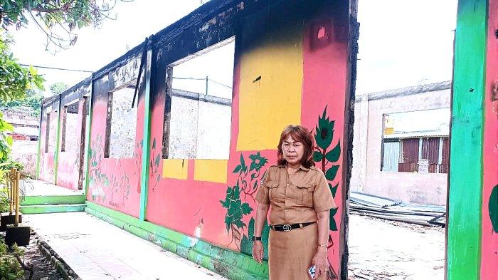 Murid-Murid SDN 1 Amurang Minsel Berbagi Ruang Belajar Pasca Kebakaran ...