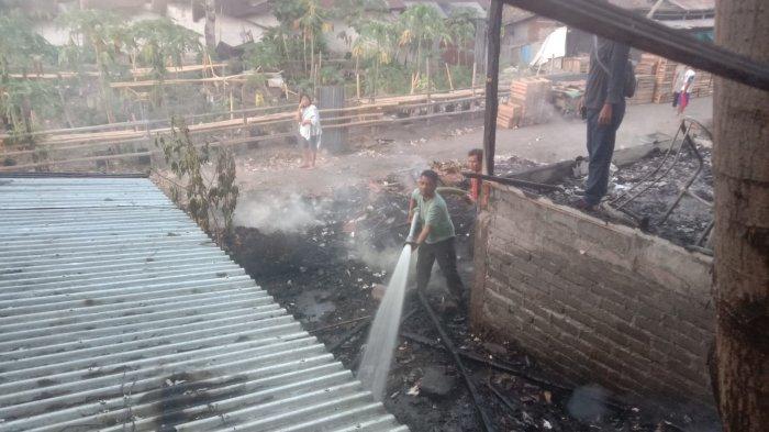 2 Pengusaha di Pasar Girian Bitung Sulawesi Utara Rugi Jutaan Rupiah ...