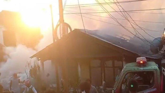 BREAKING NEWS: Kebakaran di Airmadidi Minut Sulawesi Utara - Tribunmanado.co.id