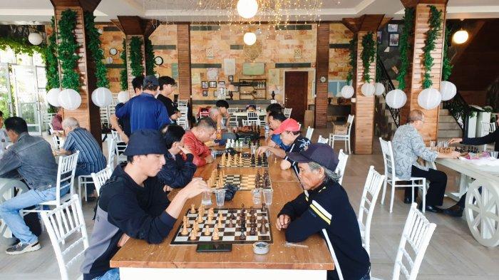 40 Peserta Ikuti Turnamen Catur di Minahasa Sulawesi Utara ...