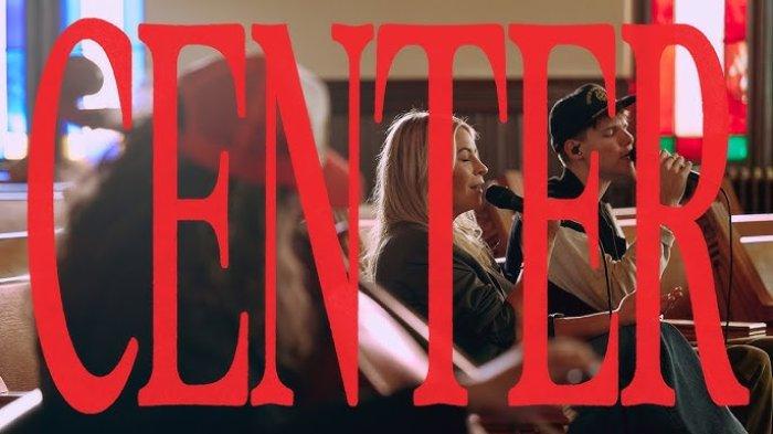 Lirik Lagu Center - Bethel Music, Jenn Johnson dan David Funk ...