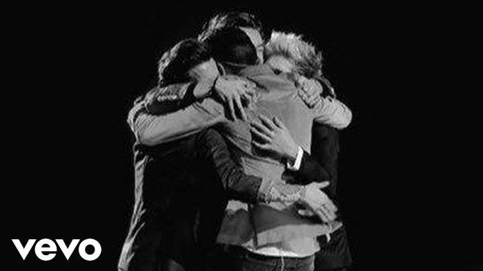 Lirik Lagu Diana - One Direction, Lengkap dengan Terjemahannya ...