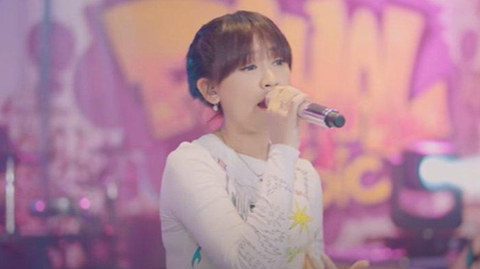 Lirik Lagu Ginio - Happy Asmara 'Aku Kelingan Sliramu' - Tribunmanado.co.id