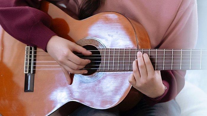 Lirik Lagu dan Chord Sasak Kali Konang - Nedi, Nada Dasar Am ...