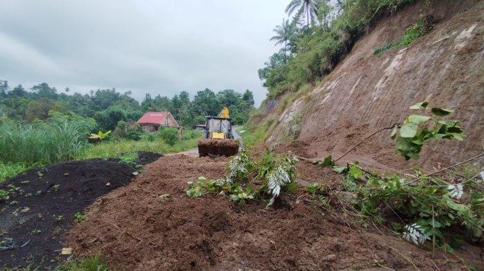 BREAKING NEWS : Akses Jalan Desa Atep dan Manembo Minahasa Sulawesi ... BREAKING NEWS : Akses Jalan Desa Atep dan Manembo Minahasa Sulawesi ...