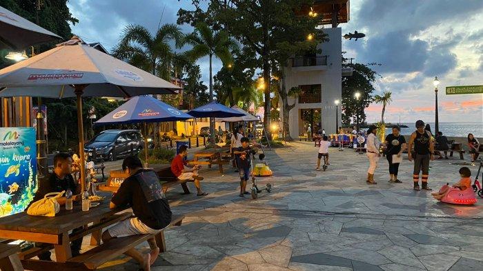Menikmati Sunset di Malalayang Beach Walk Manado, Destinasi Santai ...