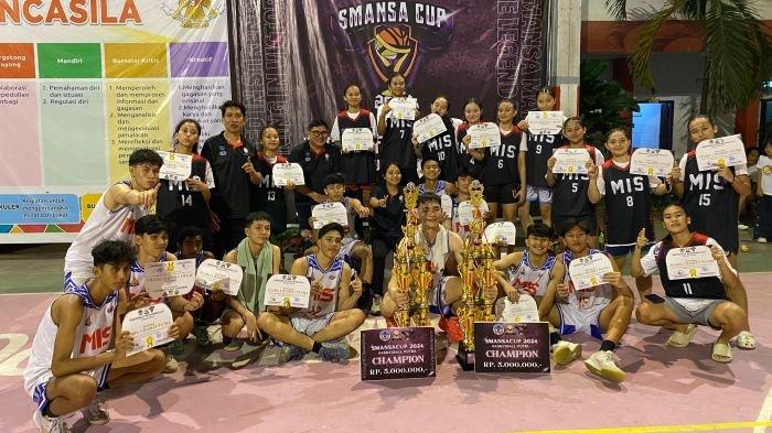 Tim Bola Basket Putra dan Putri Raih Juara Pertama Kompetisi SMANSA Cup 2024 - Tribunmanado.co.id