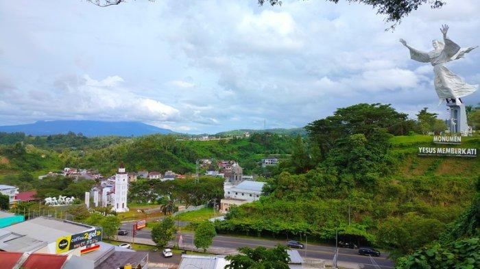 Monumen Yesus Memberkati, Salah Satu Tempat Paling Diincar Wisatawan di ...