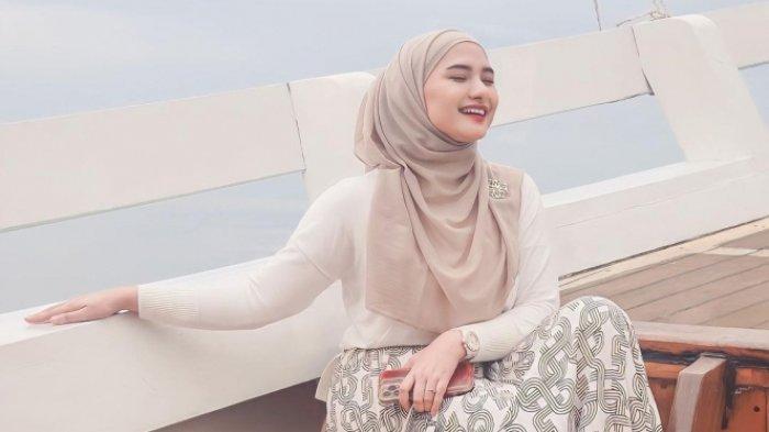 Masih Ingat Nadzira Shafa? Baru 5 Bulan Menikah Suami Meninggal Dunia ...