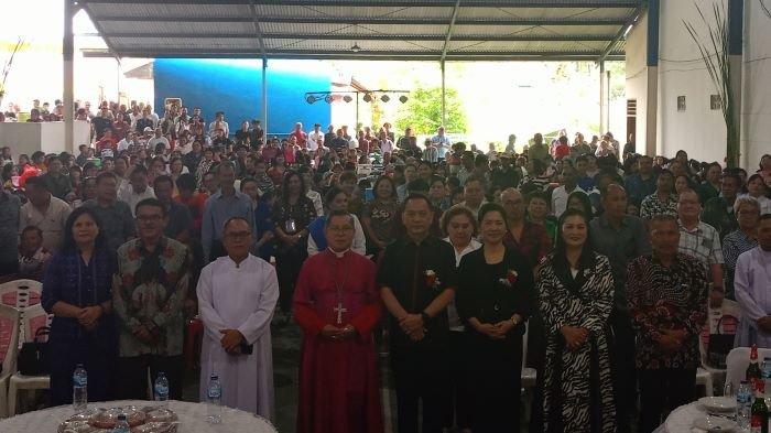 Penerimaan Sakramen Krisma dan Pesta Pelindung Paroki Maria Ratu Damai ...