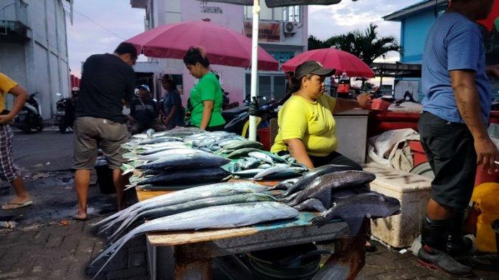 Potret Pasar Mini di Pelabuhan Perikanan Manado Sulawesi Utara ...