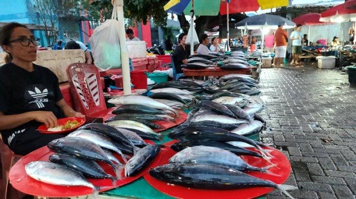 Potret Pasar Mini di Pelabuhan Perikanan Manado Sulawesi Utara ...