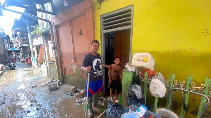 Pasca Banjir di Manado, Cholid Marmadi Kini Tak Bisa Jualan Nasi Ayam ...