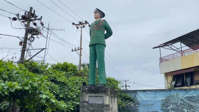 Potret Tugu Pahlawan Wolter Monginsidi dan Piere Tendean: Monumen ...