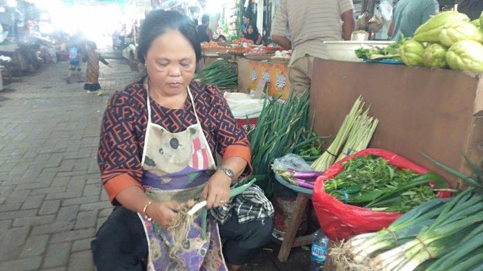 Keluhkan Pendapatan Turun, Pedagang Beber Penyebab Harga Rica yang Merosot di Kotamobagu Sulut ...
