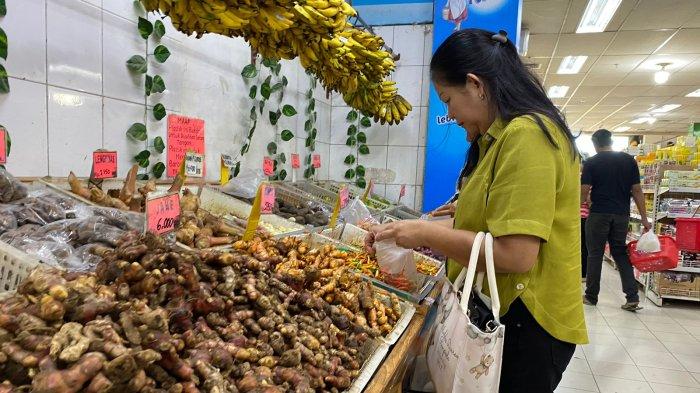 Harga Rica Mulai Turun di Pasar Swalayan Manado Sulawesi Utara, Pembeli ...