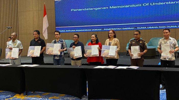 Perkuat Sinergi, DUDI dan Pemda Tandatangani MoU dengan Perguruan Tinggi Vokasi Sulawesi Utara ...