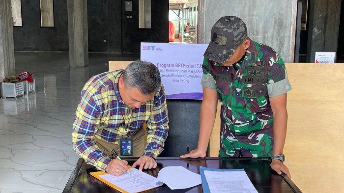 BRI Cabang Bitung Sulawesi Utara, Salurkan TJSL ke Masjid Al Falah ...