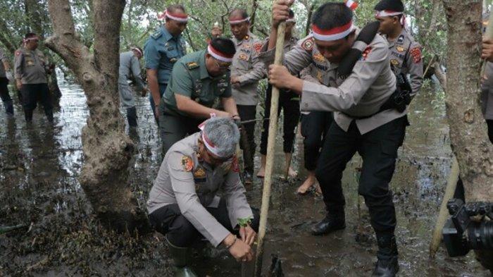Serentak di Seluruh Indonesia, Polda Sulawesi Utara dan Jajaran Tanam ...