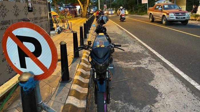 Pantas Pengunjung MBW Manado Sulut Lebih Pilih Parkir di Bahu Jalan ...