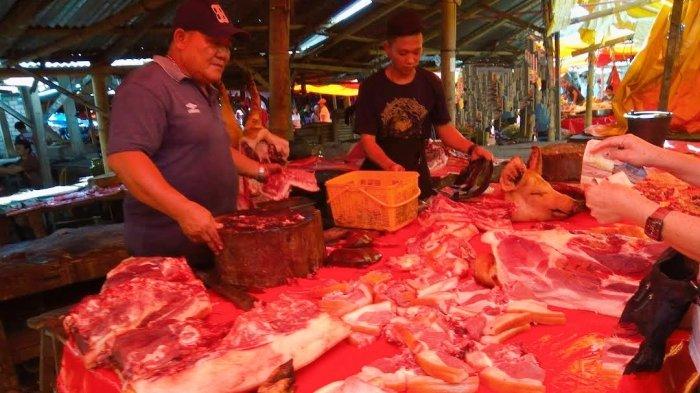 Segini Harga Daging Babi di Pasar Langowan Minahasa Sulawesi Utara, Rp ...